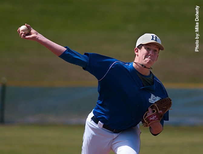 Baseball splits doubleheader with Alfred State - News - Hamilton College