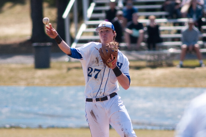 Amherst opens baseball series with 5-3 win - News - Hamilton College