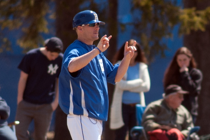 Elmhurst rallies for 7-2 baseball win - News - Hamilton College