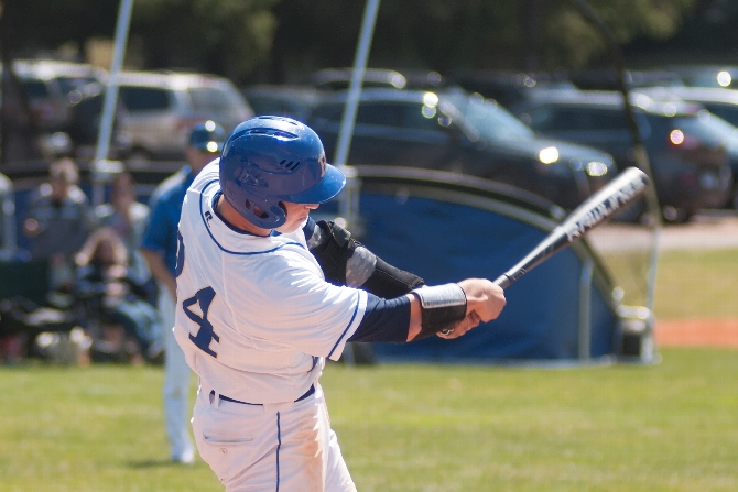 Baseball tops Cazenovia 6-4 - News - Hamilton College